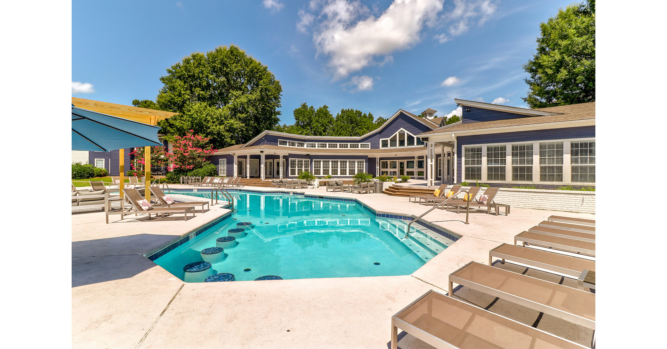 Muinzer Acquires 486 Beds Near Auburn University ...Middle East