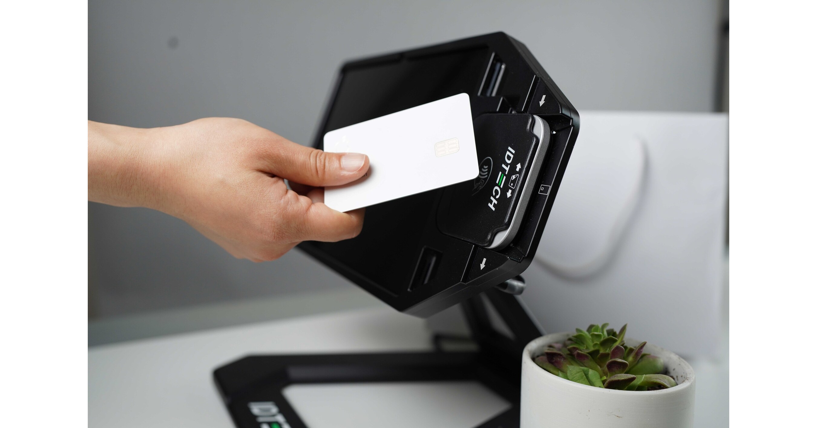 Payroc and ID TECH Join Forces to Launch the NEO 3 Platform of Products ...
