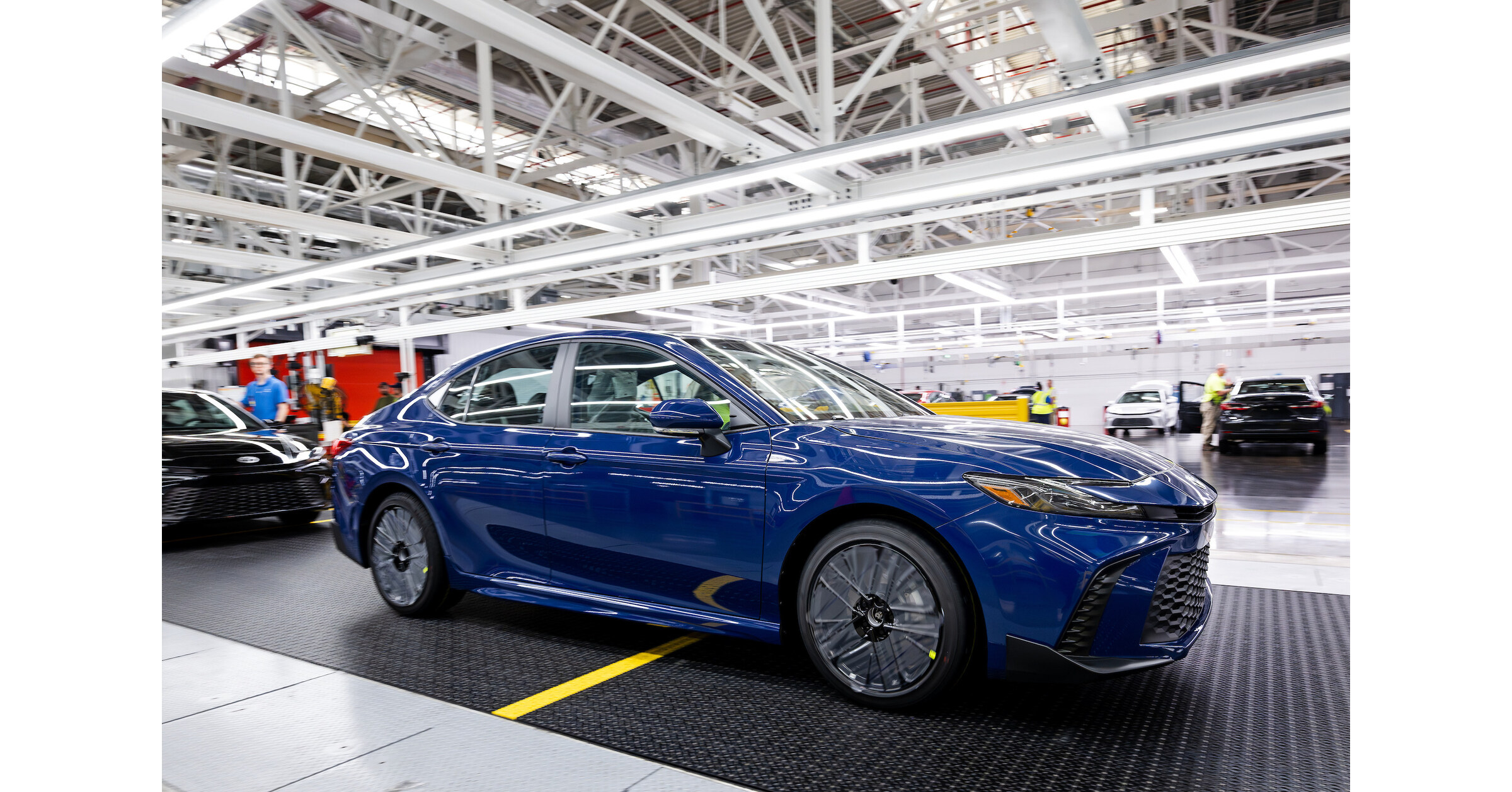 Construyendo sobre la grandeza: el Toyota Camry rediseñado se vuelve ...