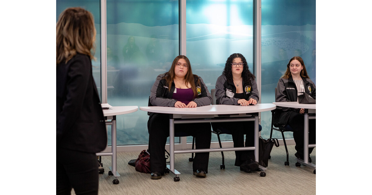 Micro-internship program introduces Cajon High School students to IEHP ...