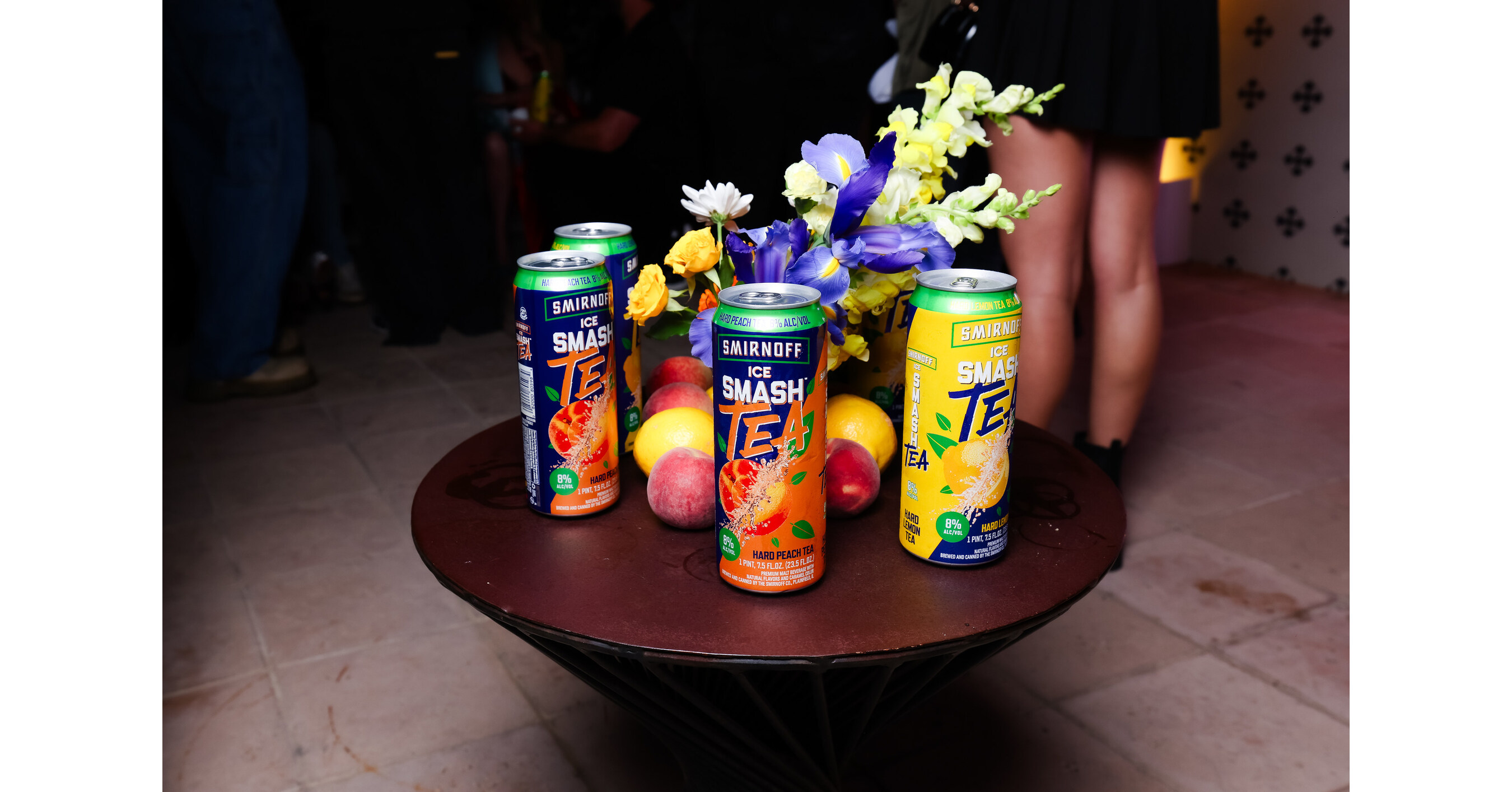 SMIRNOFF ICE AND POP CULTURE ICON KATHY HILTON TOAST TO NEW SMIRNOFF ...