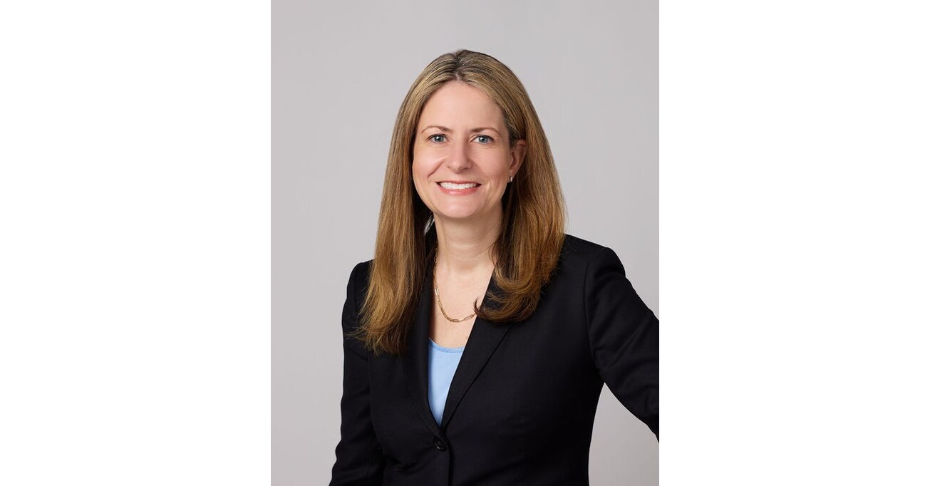 Dataprise's CMO Mary Beth Hamilton Named to CRN's Prestigious 2024 ...