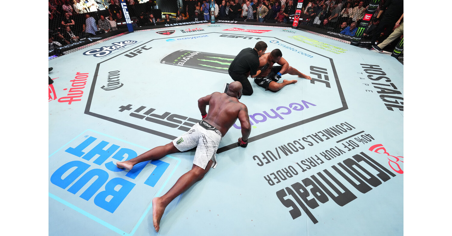 Monster Energy's Derrick Lewis Knocks Out Rodrigo Nascimento at UFC ...