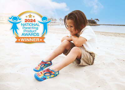 Oomphies Wins NAPPA Award for Its Splash Sandals, the Best Shoes for ...