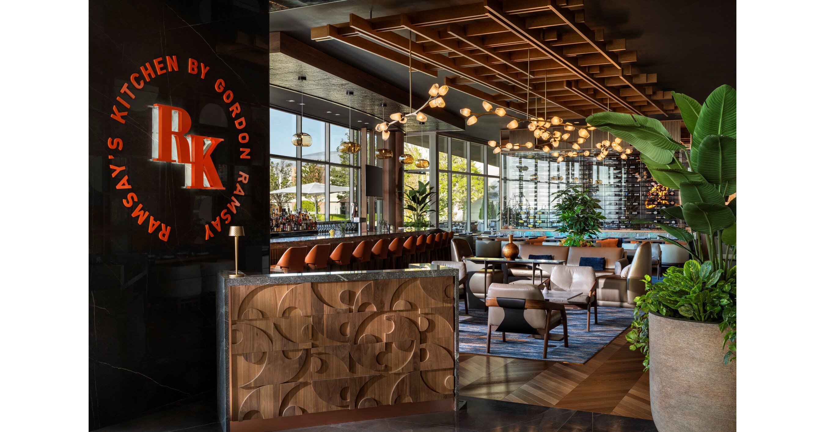 CELEBRATED, MULTI-MICHELIN STAR CHEF GORDON RAMSAY OPENS HIS FIRST ...