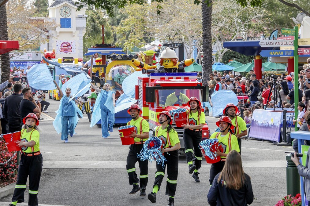 Unity Theme Parade Float Ideas Grand Electric Float Parade The