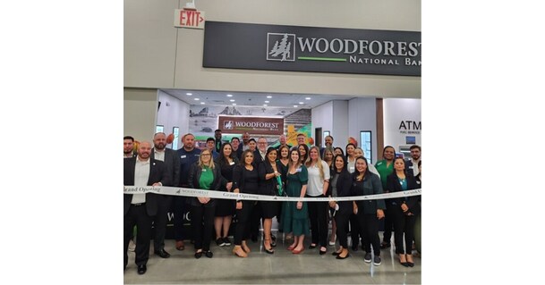 WOODFOREST NATIONAL BANK CONTINUES MOMENTUM WITH NEW IN-STORE H-E-B ...