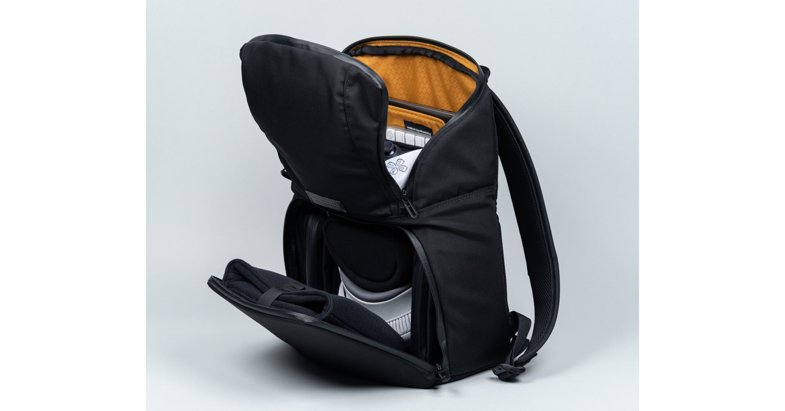 Waterfield Introduces Industry's First Custom Backpack for the Apple ...