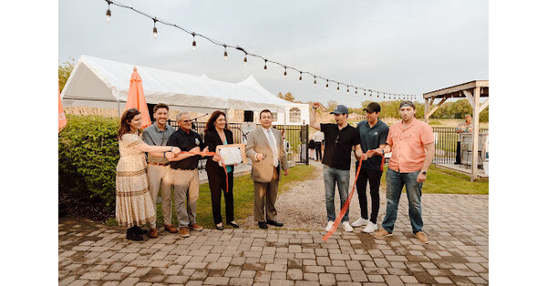 Oasis Experiences Celebrates Second 'Drift Bar' Location at Harbor ...
