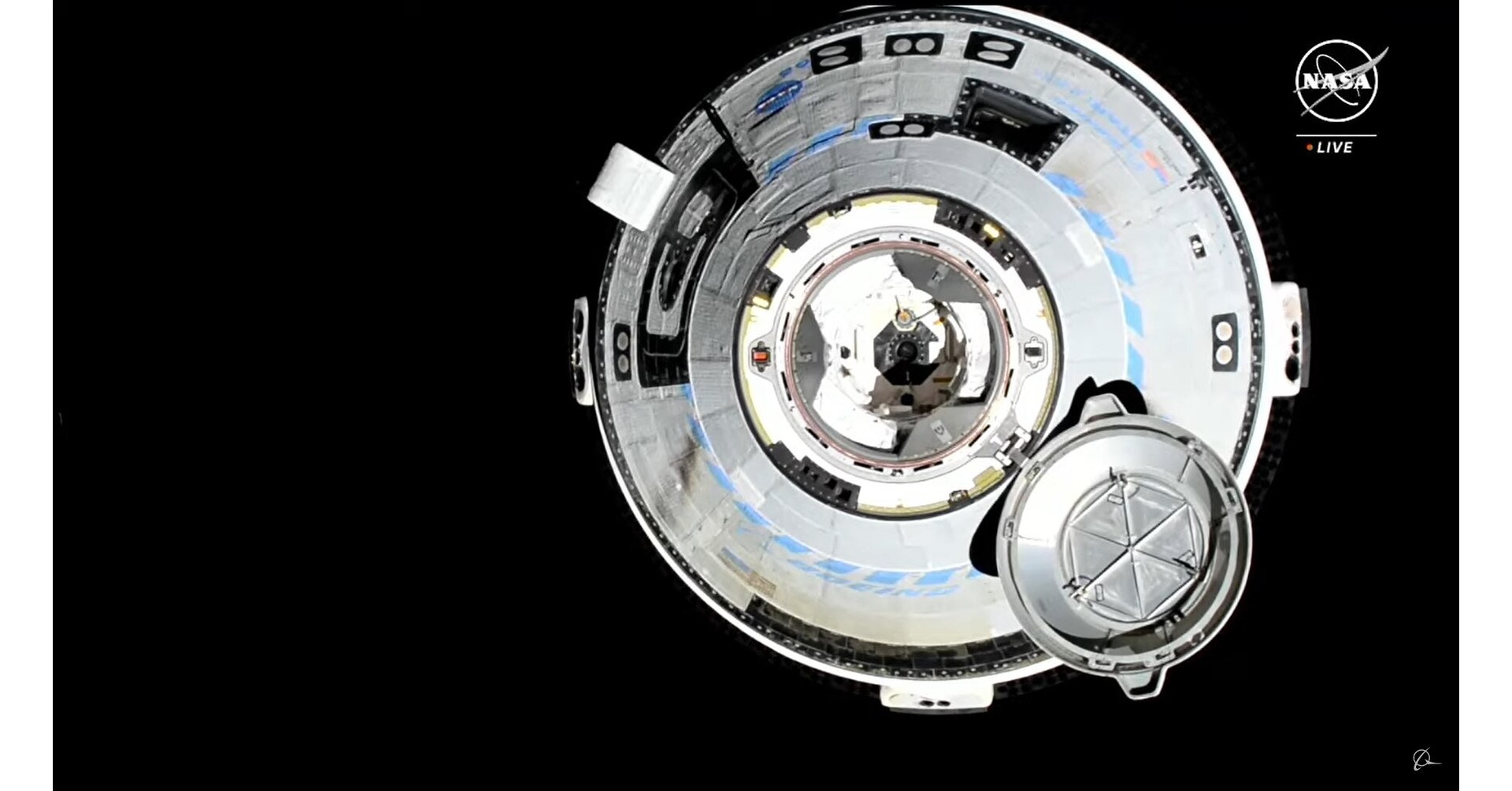 Boeing Starliner Spacecraft Completes Successful Crewed Docking with ...