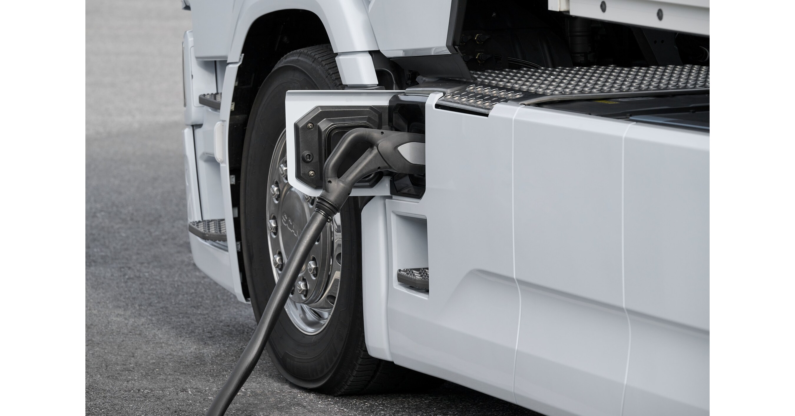 Introducing Erinion: Leading the charge in heavy vehicle ...