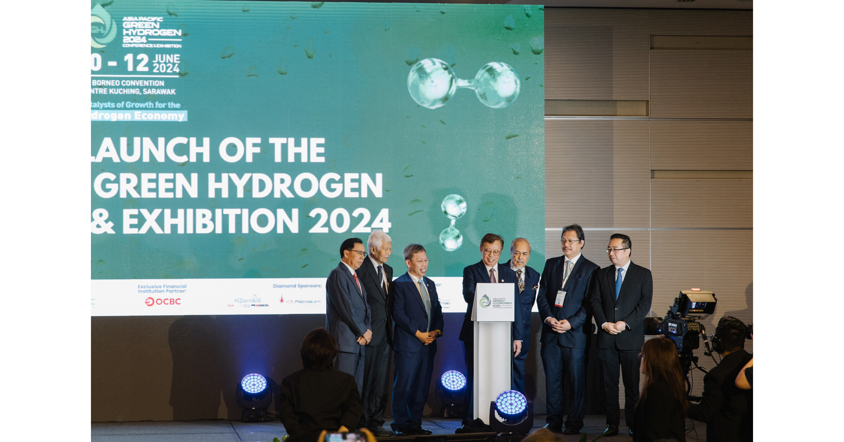 Sarawak Premier Launches Inaugural Asia Pacific Green Hydrogen ...