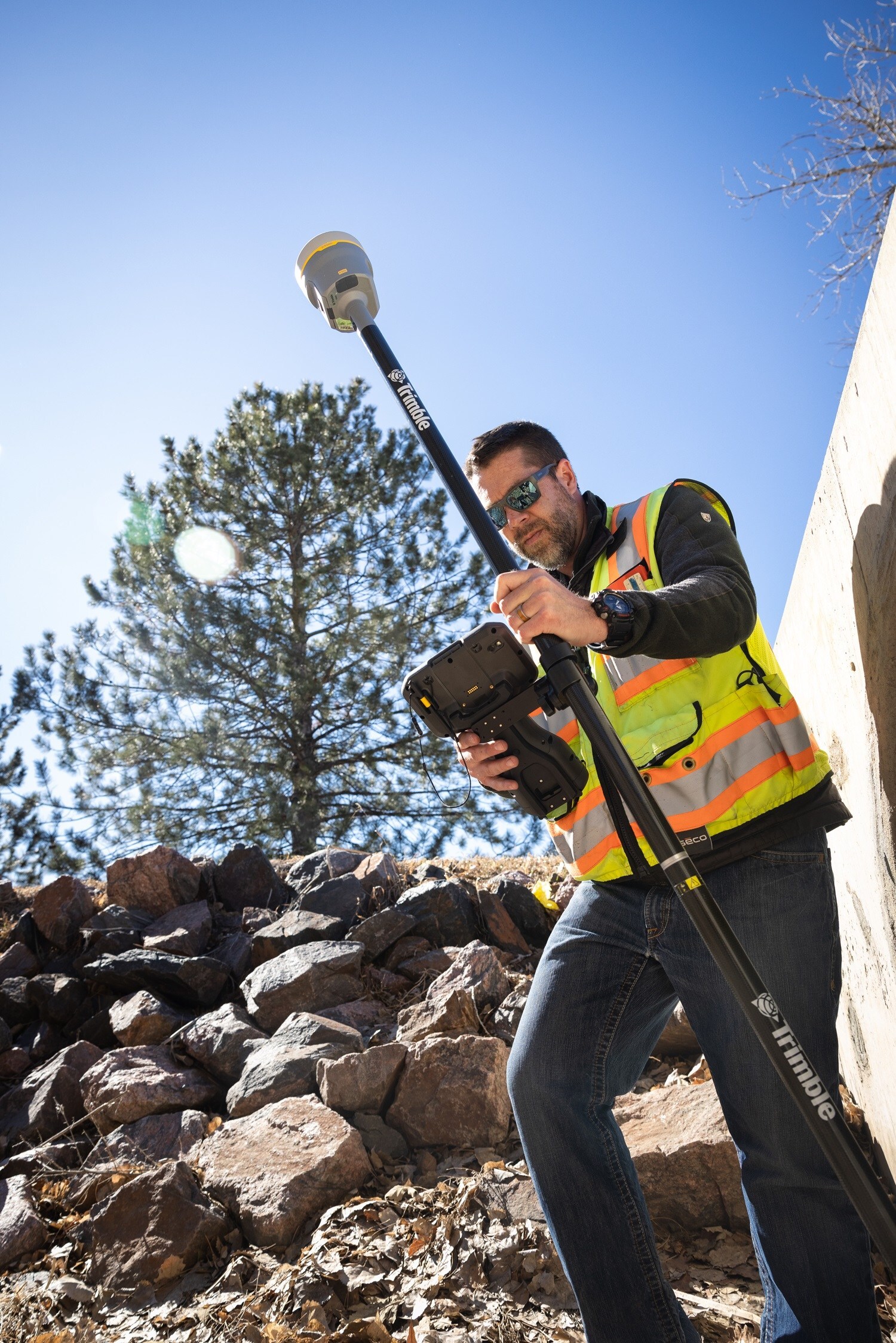 Trimble Releases Top-Tier R980 GNSS System Delivering Greater Work ...