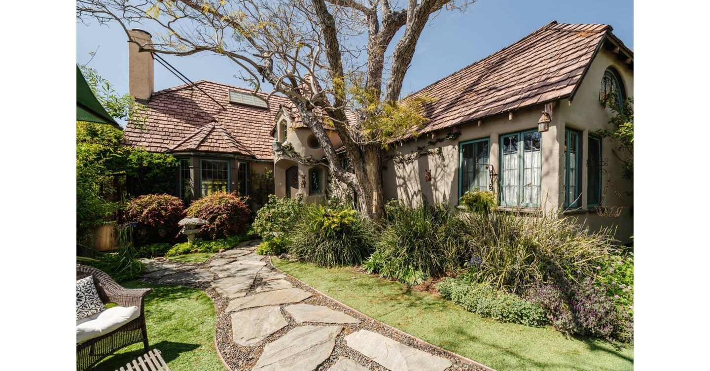 A Storybook LA Home: Owners Spent 60 Years Collecting Treasures From ...