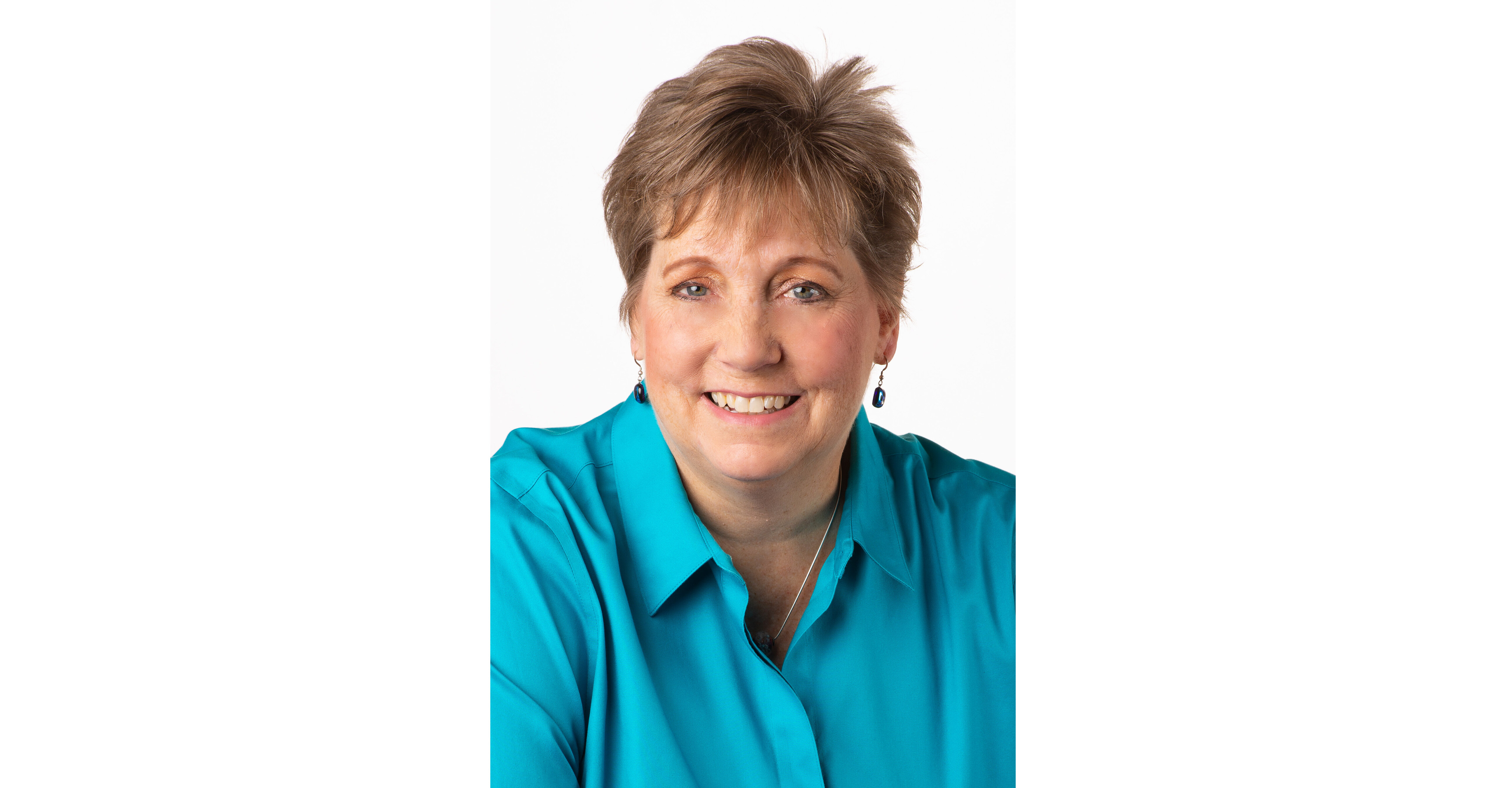 Robin Bennett, CPDT-KA, Joins Blue-9 Pet Products Team