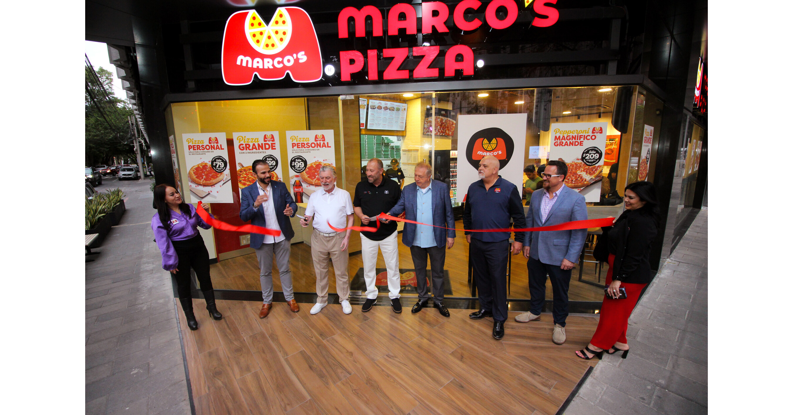 Marco's Pizza® Opens First Location in Mexico