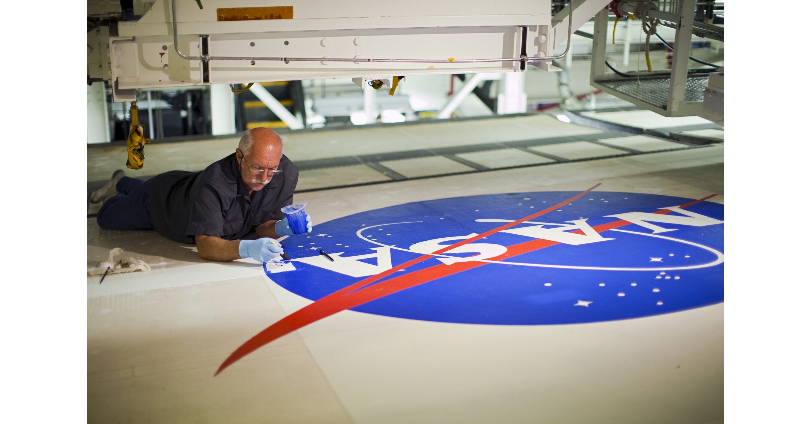 NASA Invites Media to 65th Birthday Celebration for Iconic Logo