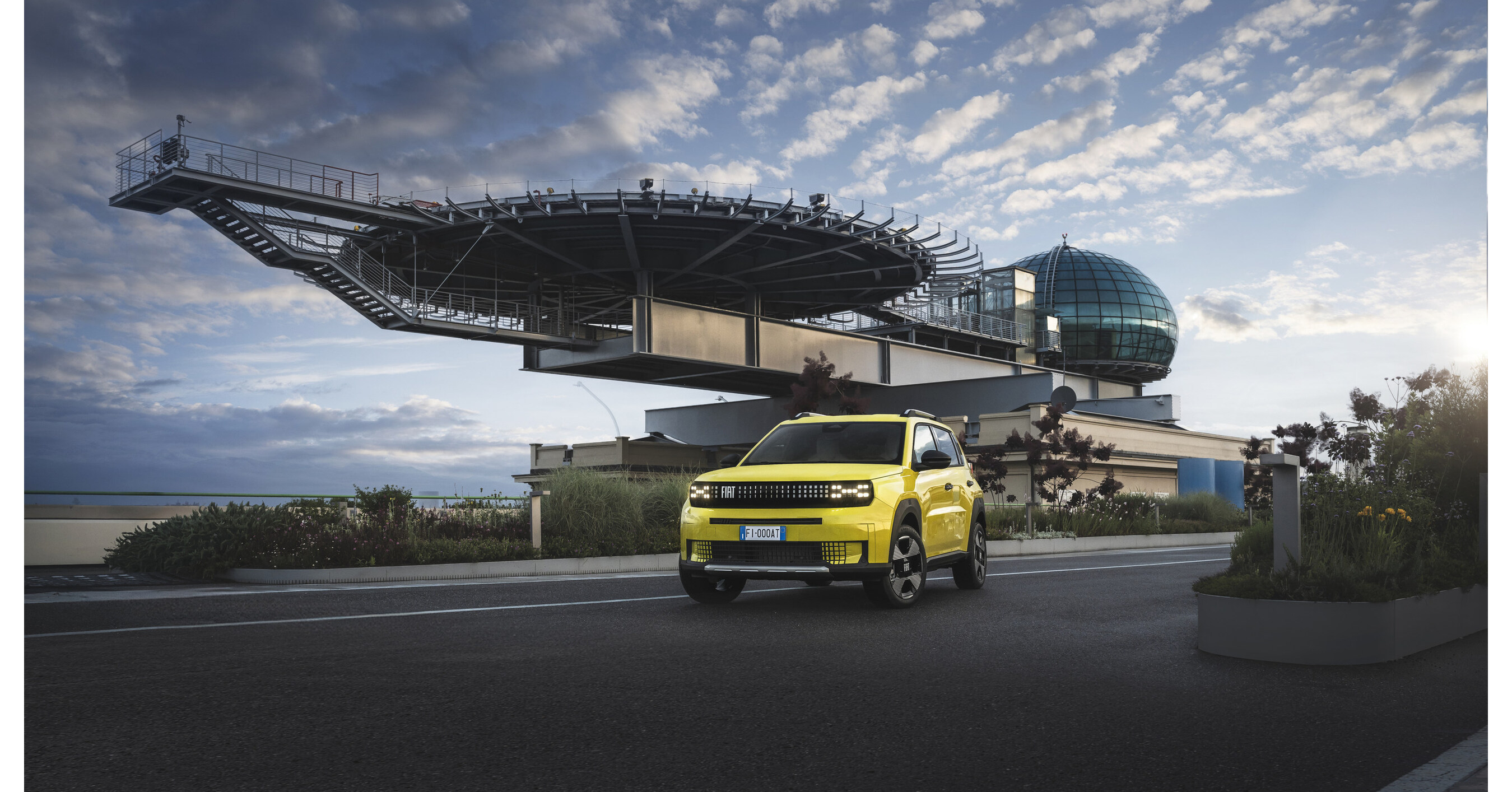 FIAT Celebrates Its First 125 Years and Smiles to the Future