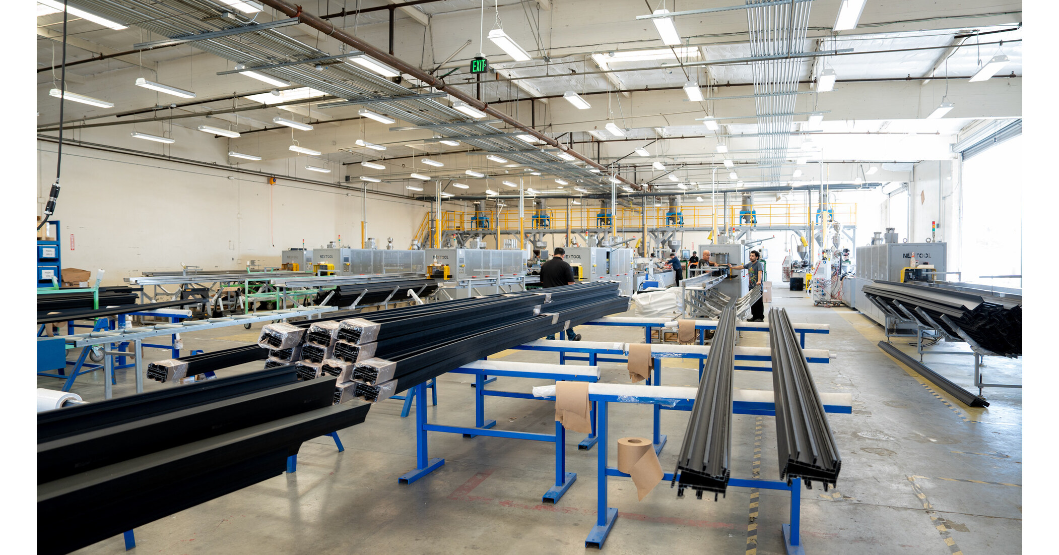 Value Vinyl Extrusions, Inc. Unveils Industry-First Co-Extruded PVC ...