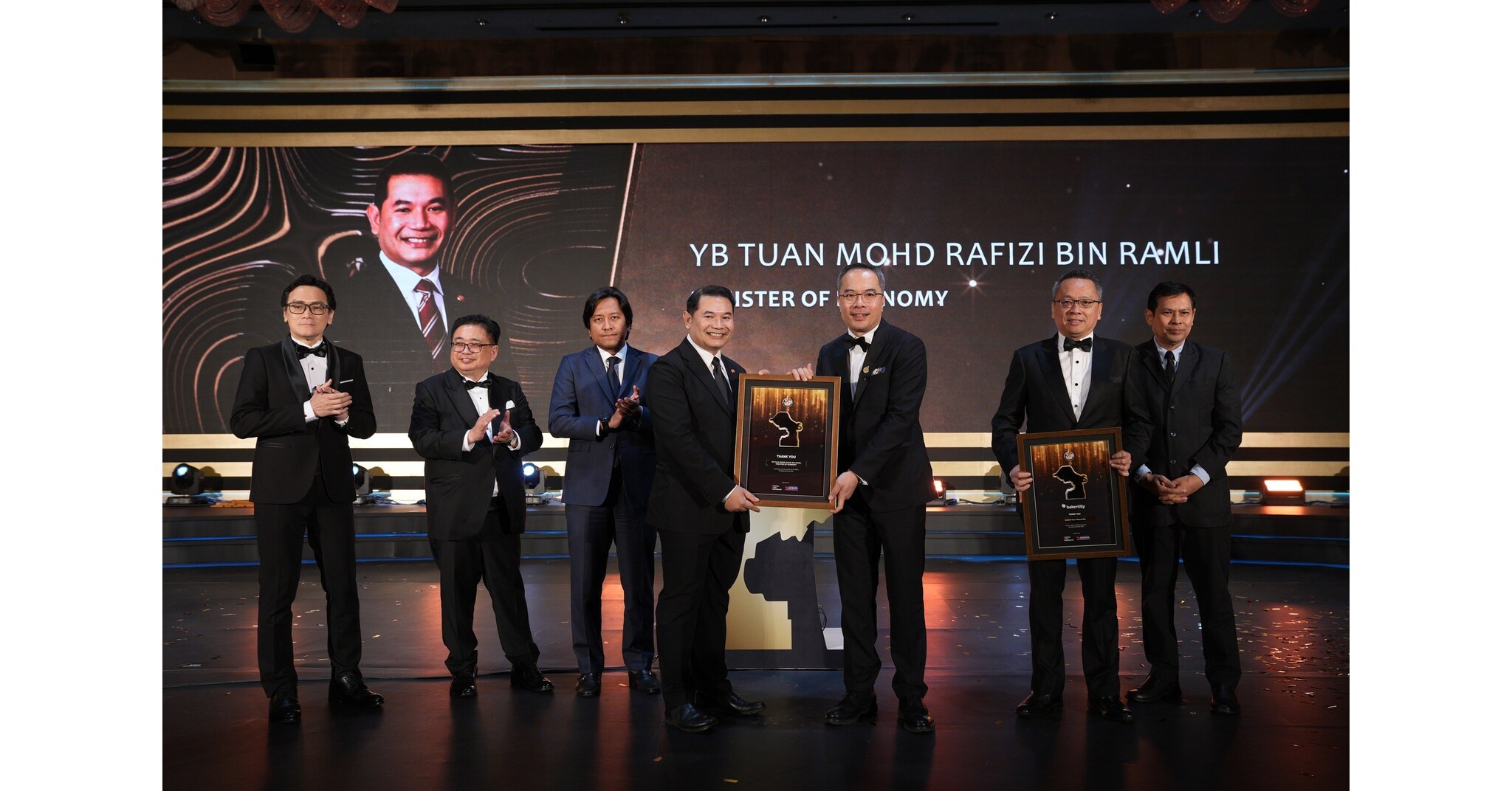 Services Sector Lead Growth Among SMEs