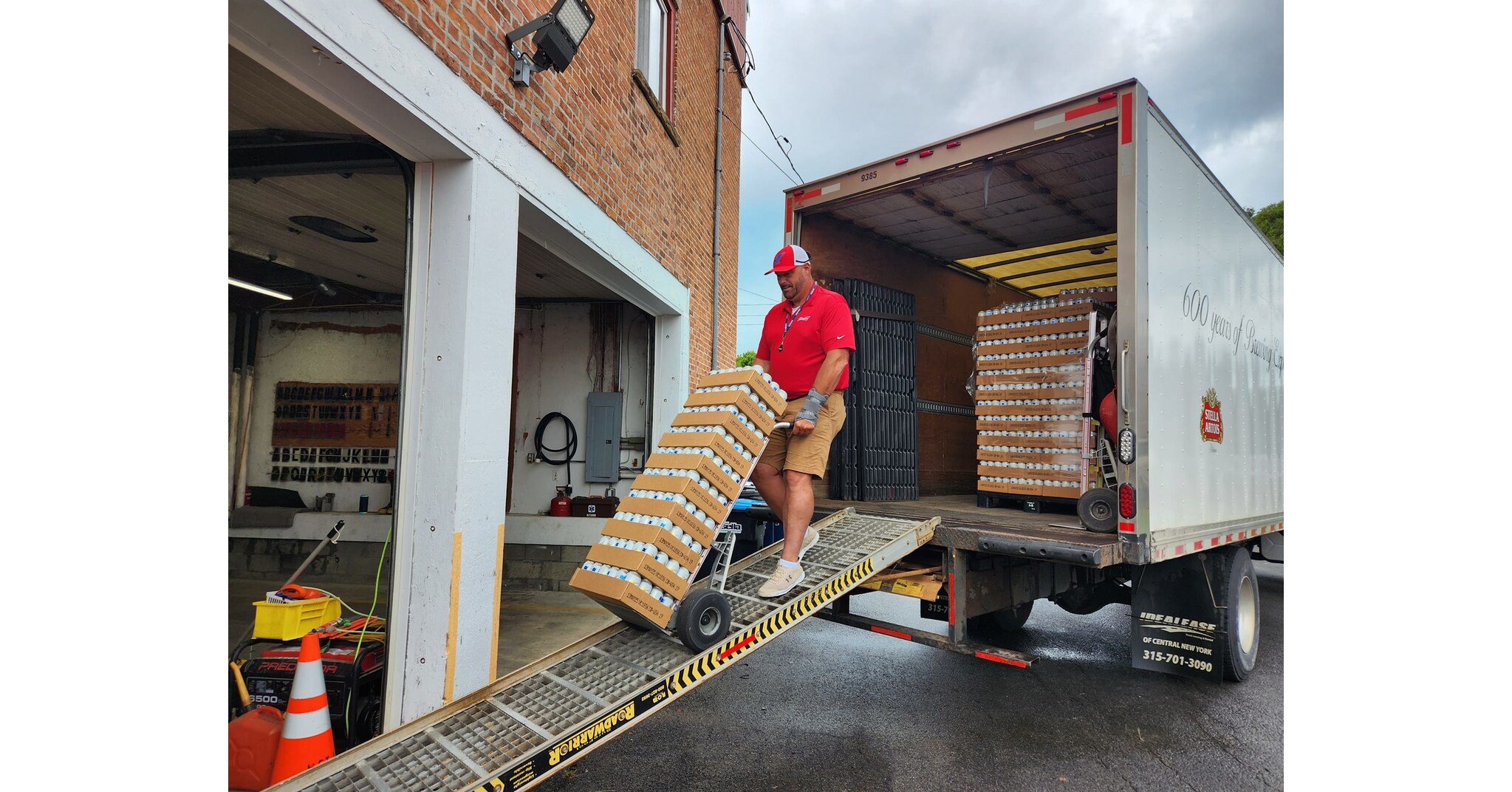 Anheuser-Busch Delivers More Than 35,000 Cans of Emergency Drinking ...