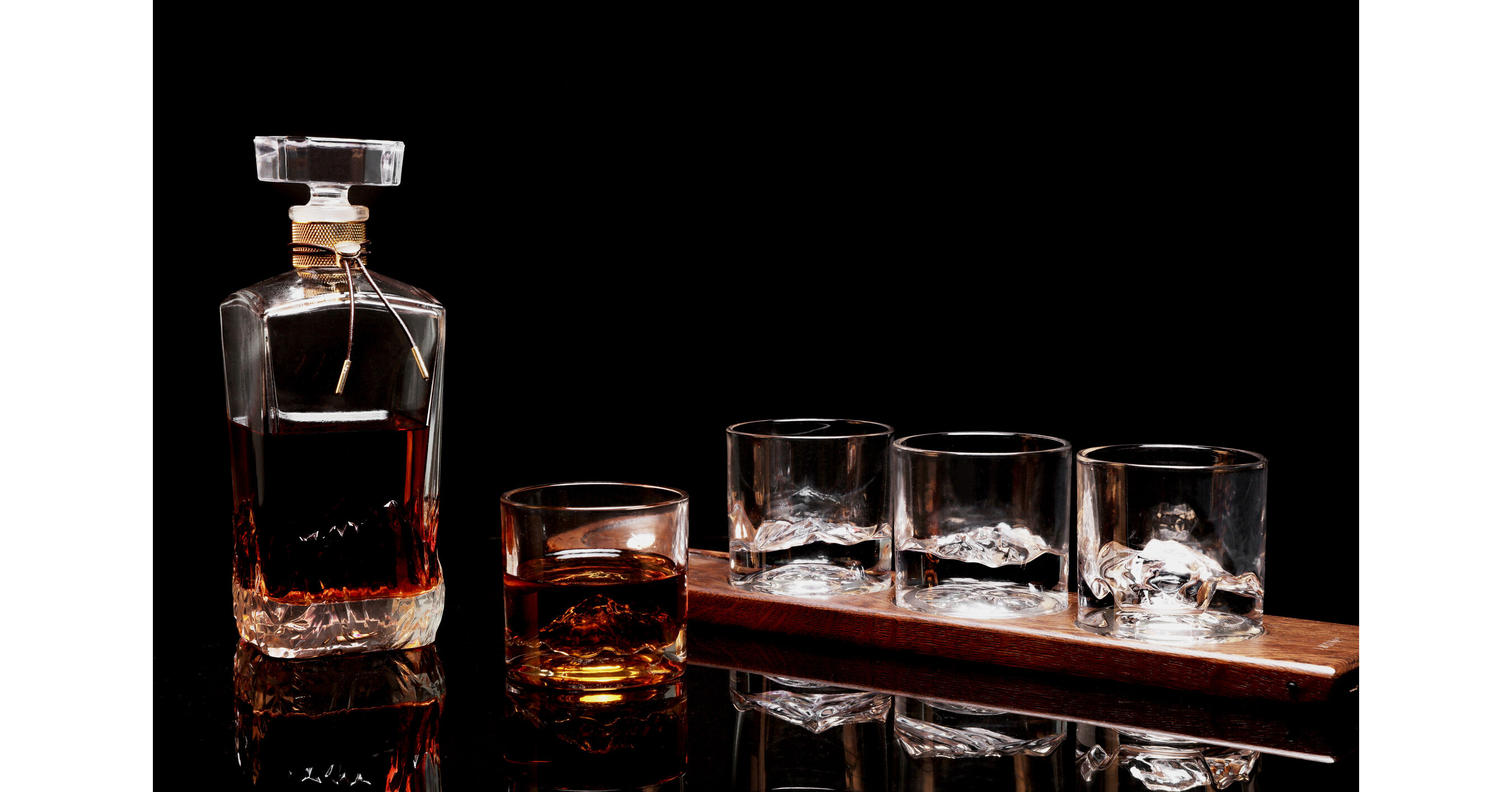 Liiton Unveils the American Peaks Crystal Whiskey Set