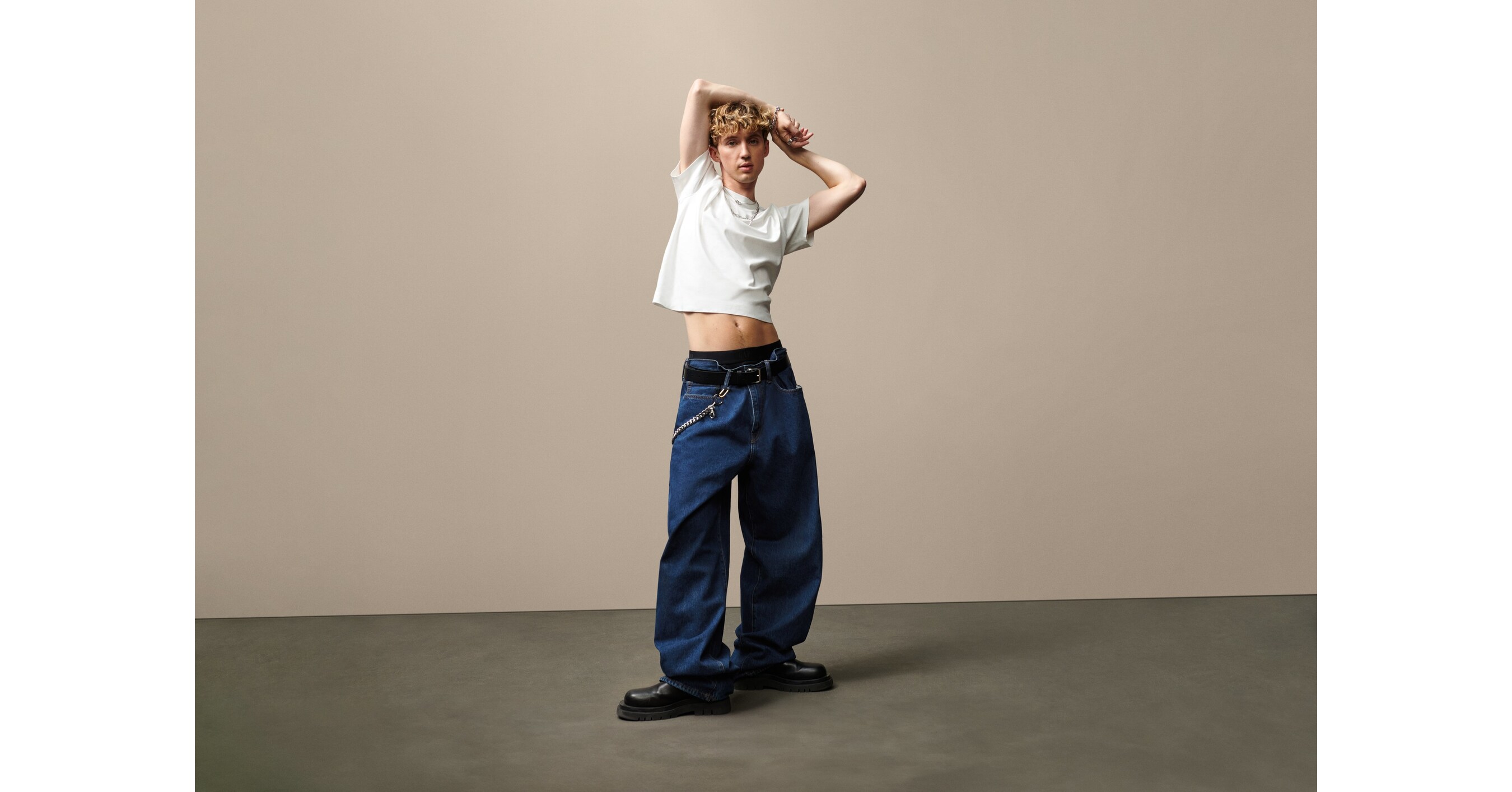 Gap Launches Fall 'Get Loose' Campaign Starring GRAMMY®-Nominated ...