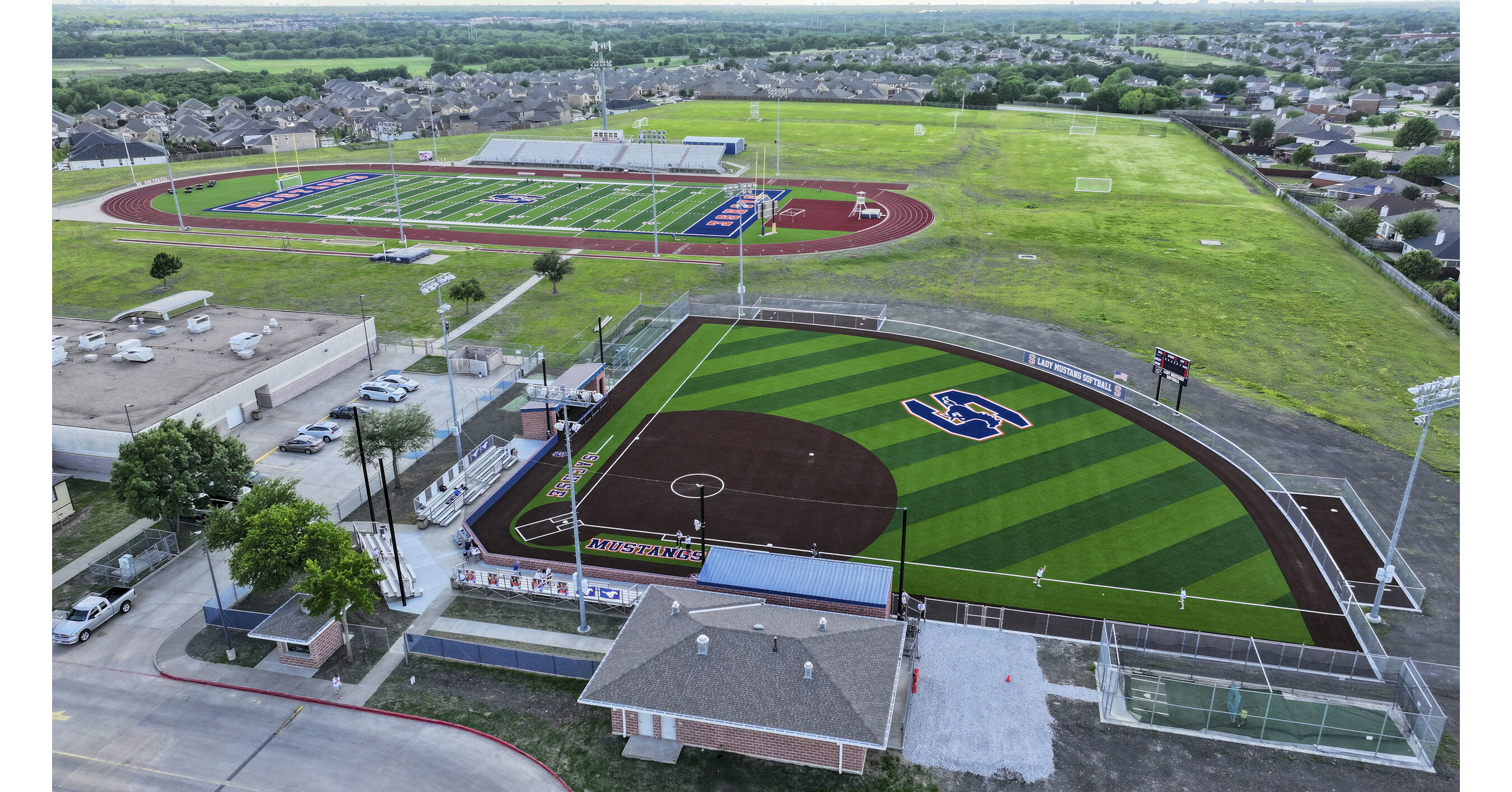 GARLAND ISD GOES ALL OUT WITH HELLAS INSTALLED FIELDS FOR FOOTBALL ...