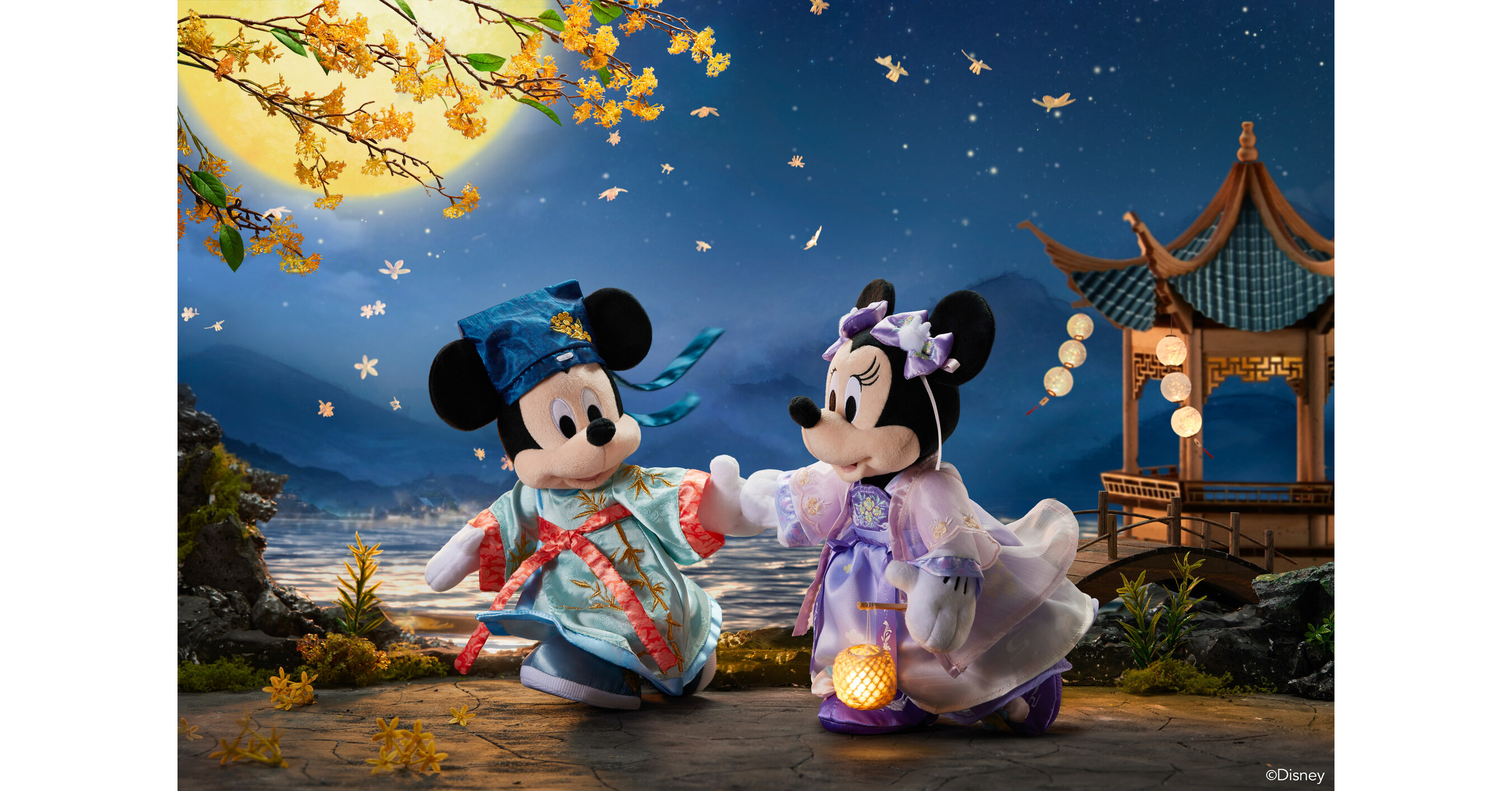 A Golden Autumn Falls on Shanghai Disney Resort with Duffy Month ...