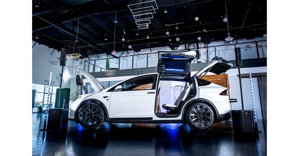 Mix on Wheels Debuts Revolutionary Electric DJ Vehicle, Redefining ...