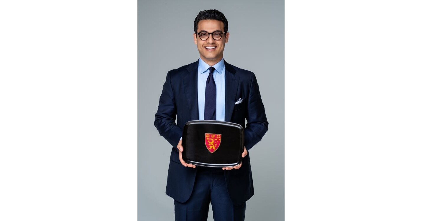 Renowned Plastic Surgeon, Dr. Erez Dayan, Honored with the "Maverick ...