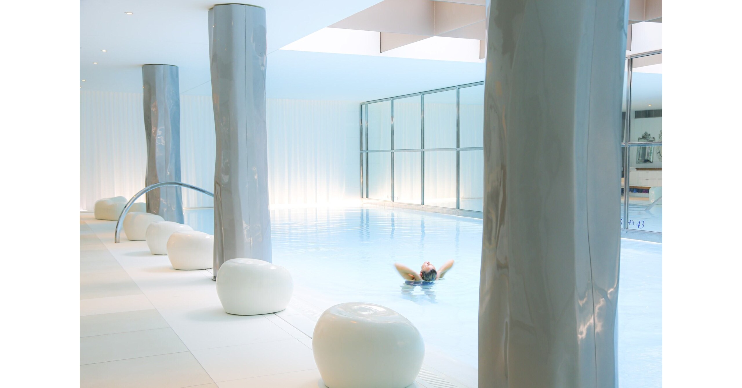 Le Royal Monceau - Raffles Paris: Cryotherapy at the Clarins & myBlend Spa
