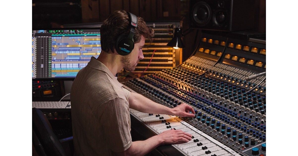 Sony Electronics Launches Closed Monitor Headphones with High Sound ...