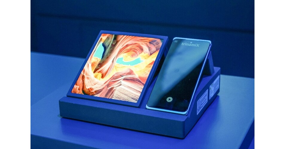 TCL CSOT Presents Groundbreaking Display Solutions at IFA 2024