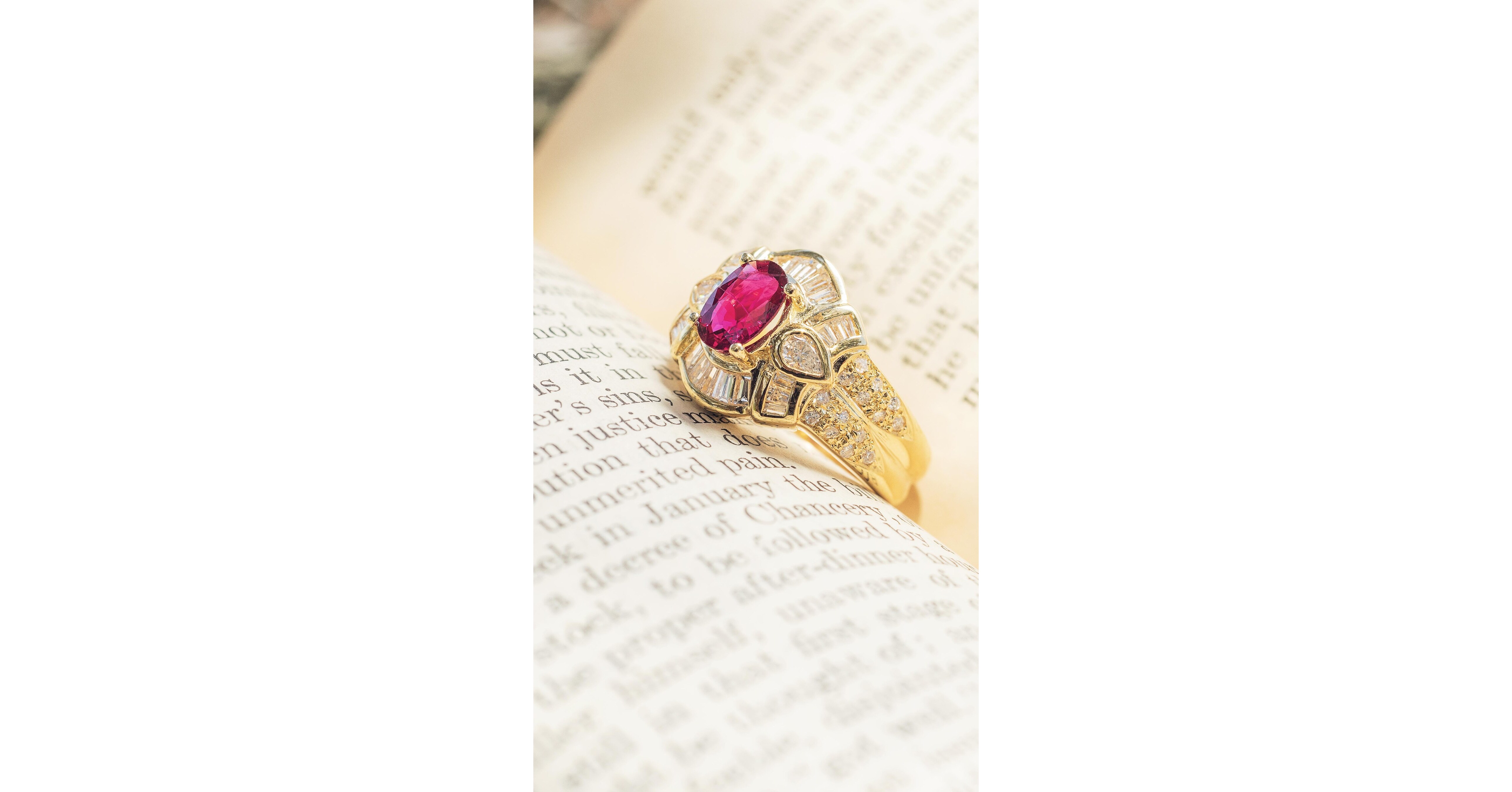 Luxury Thrifting at the NYC Autumn Jewelry and Object Show Redefines ...
