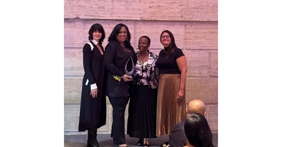 National Business Leader, Kyra Rénel Hardwick, Receives Prestigious ...