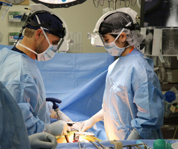 VSI Spine Surgeons Reach Milestone: 100th Augmented Reality-Assisted Spinal Fusion Surgery
