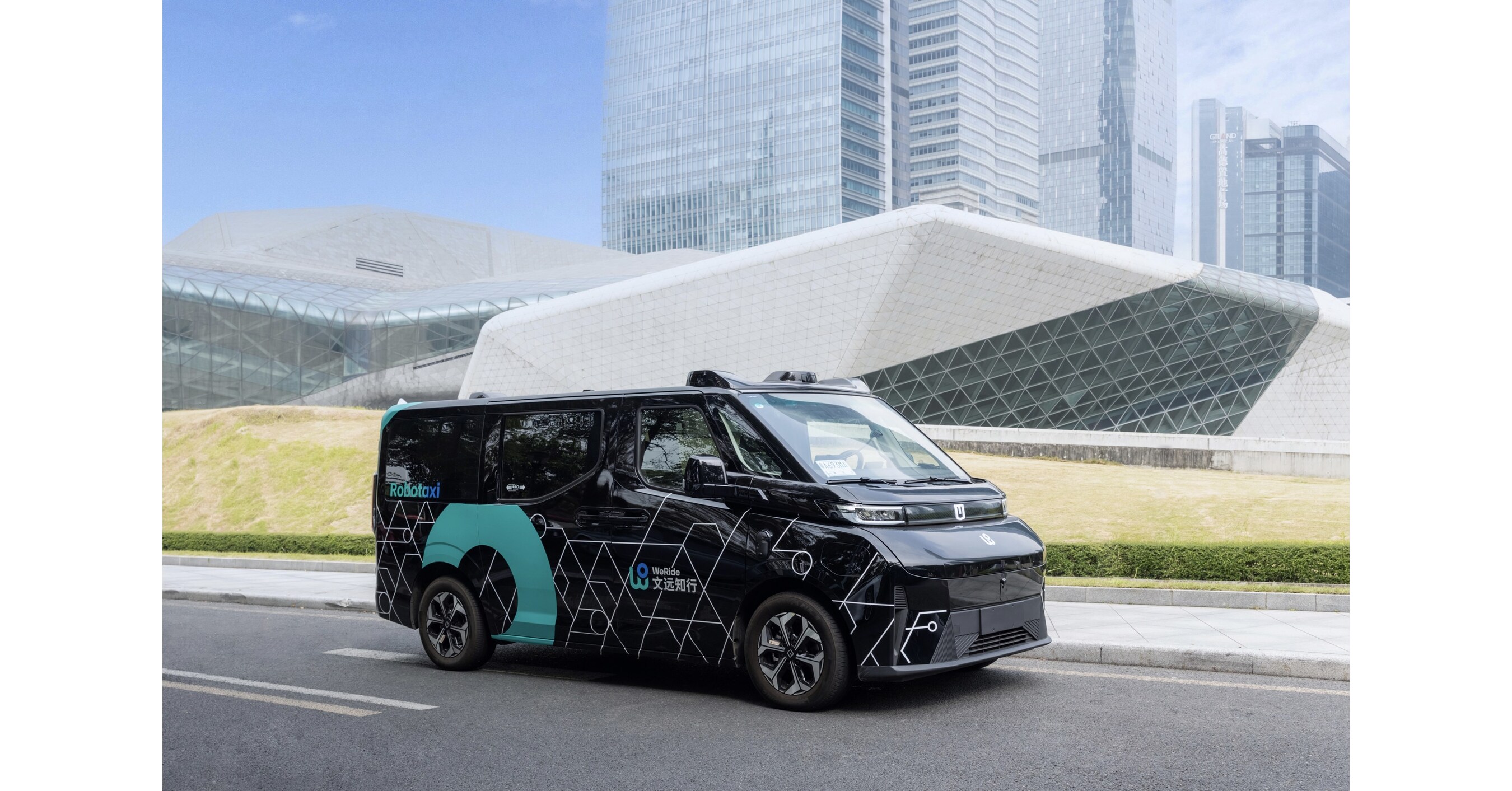 WeRide Unveils New Production Robotaxi GXR Leveraging 1,800 Days of Operations