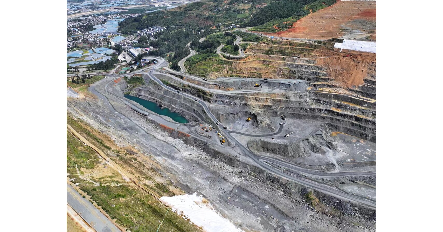 EACON Mining Secures First Iron Ore Project with BAOWU for Autonomous ...