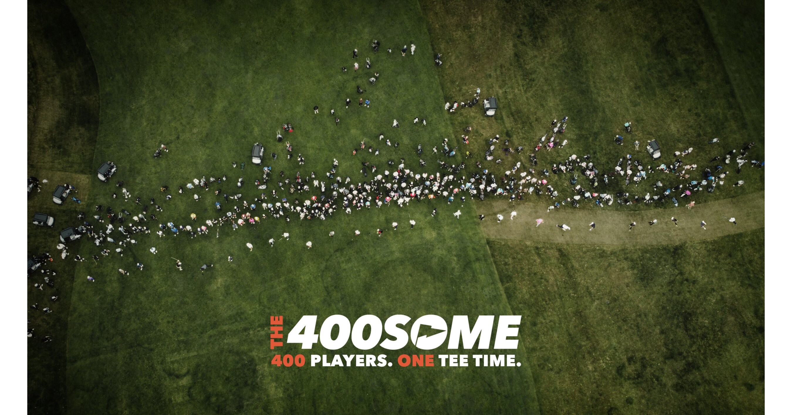 400 golfers play a single hole at the same time, setting a new world ...