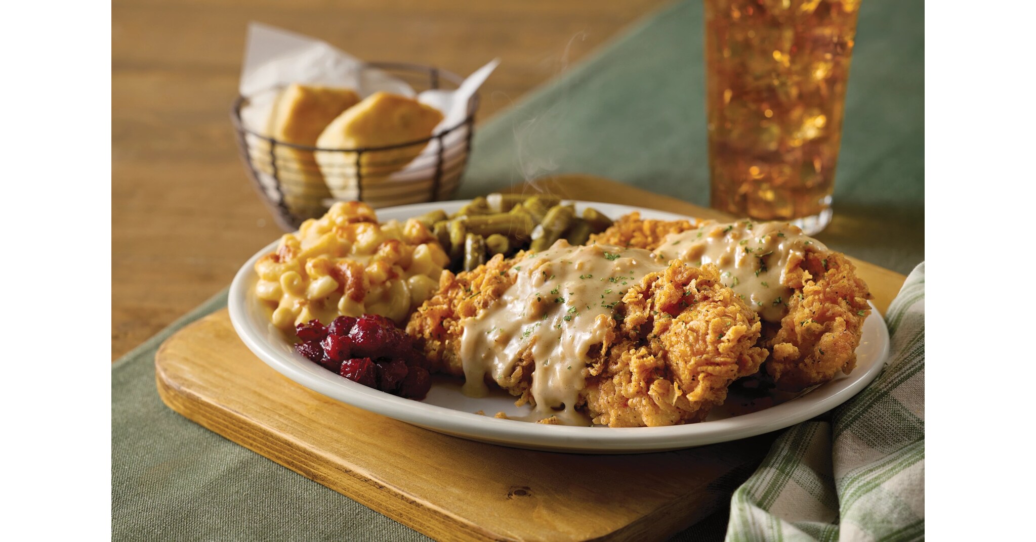 Cracker Barrel Old Country Store® Unwraps Holiday Cheer with New ...