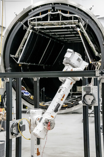 GITAI's Inchworm-Type Robotic Arm Achieves TRL6 in a Thermal Vacuum ...