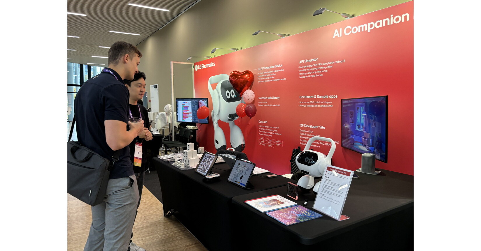 LG SHOWCASES SELF-DRIVING AI HOME HUB AT ROSCON 2024