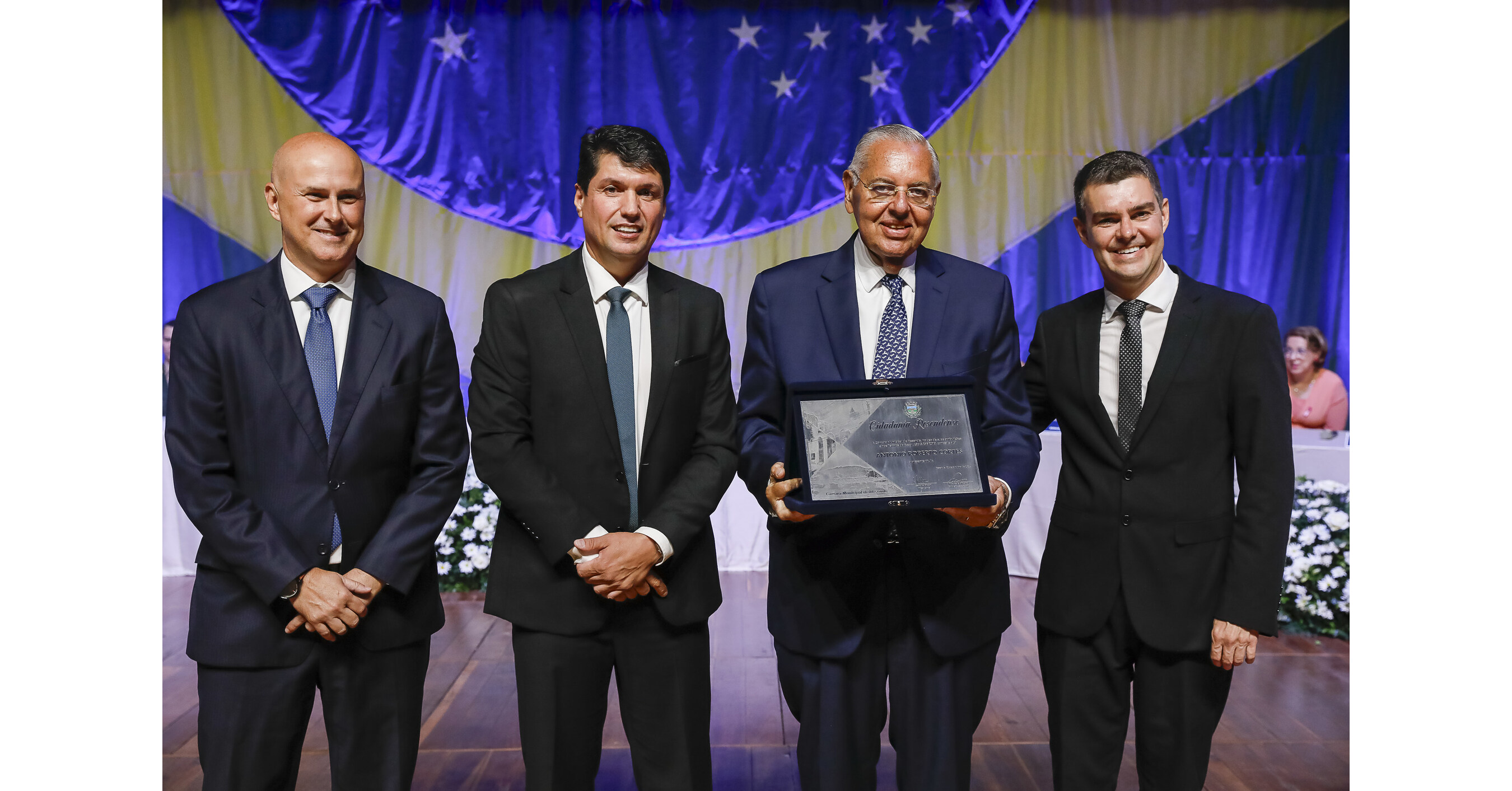 Roberto Cortes é agora Cidadão Resendense