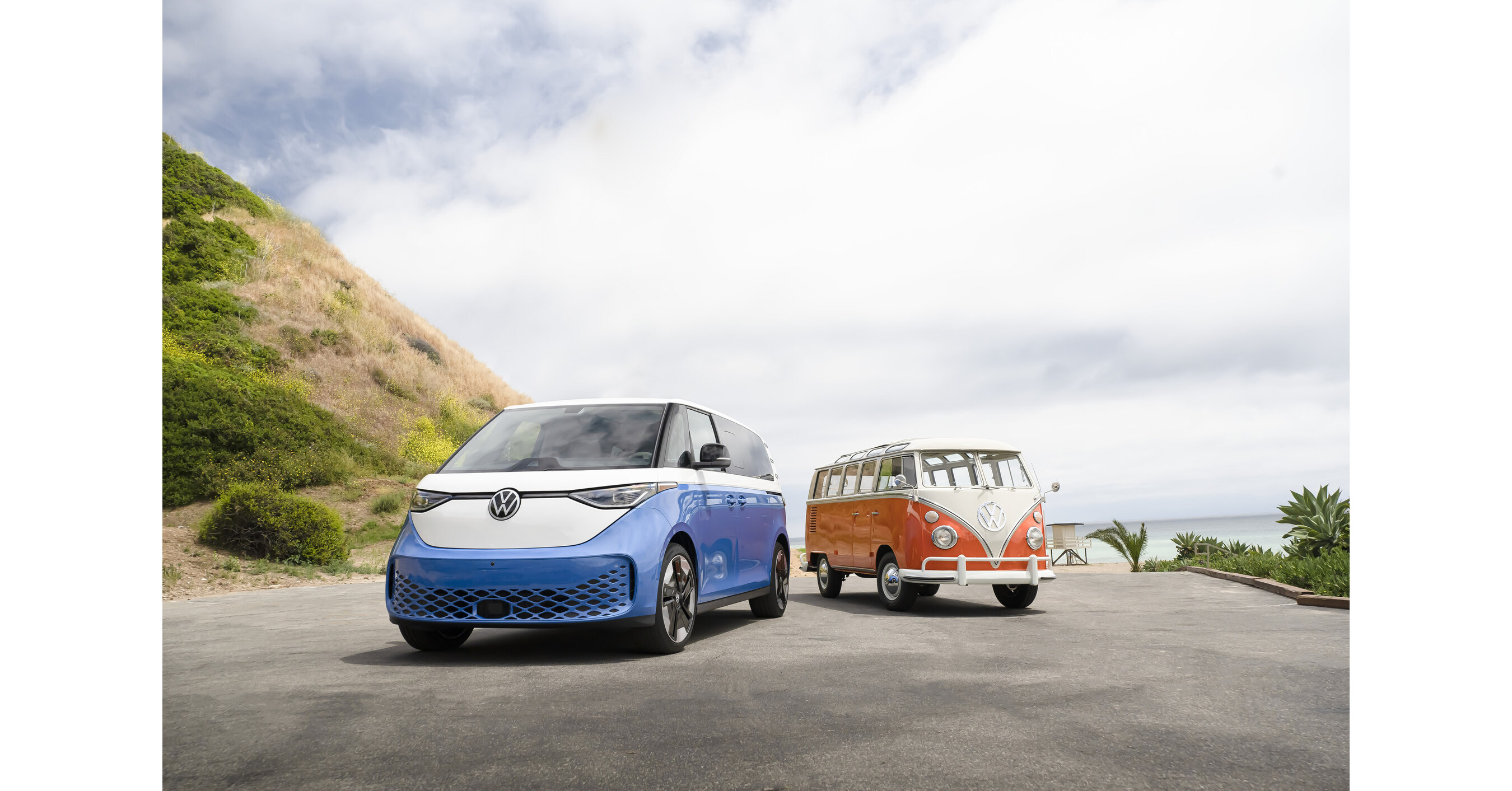 Groovy Vibes and Electric Dreams: the iconic bus is back, and VW has ...