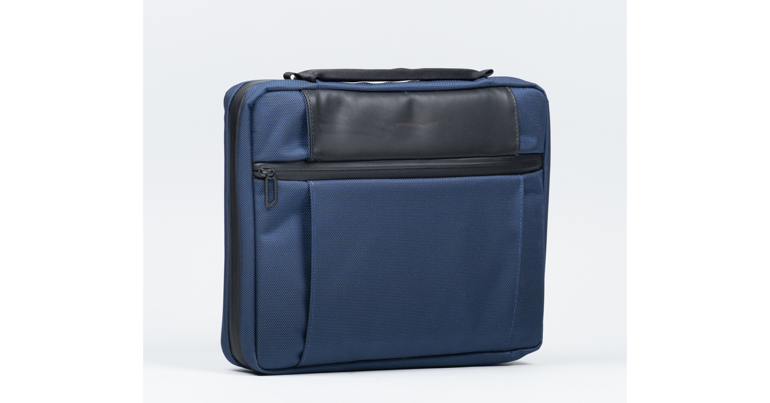 WaterField Revamps Popular Tech Folios with Transparent Pockets, Modern Fabrics for M4 MacBooks