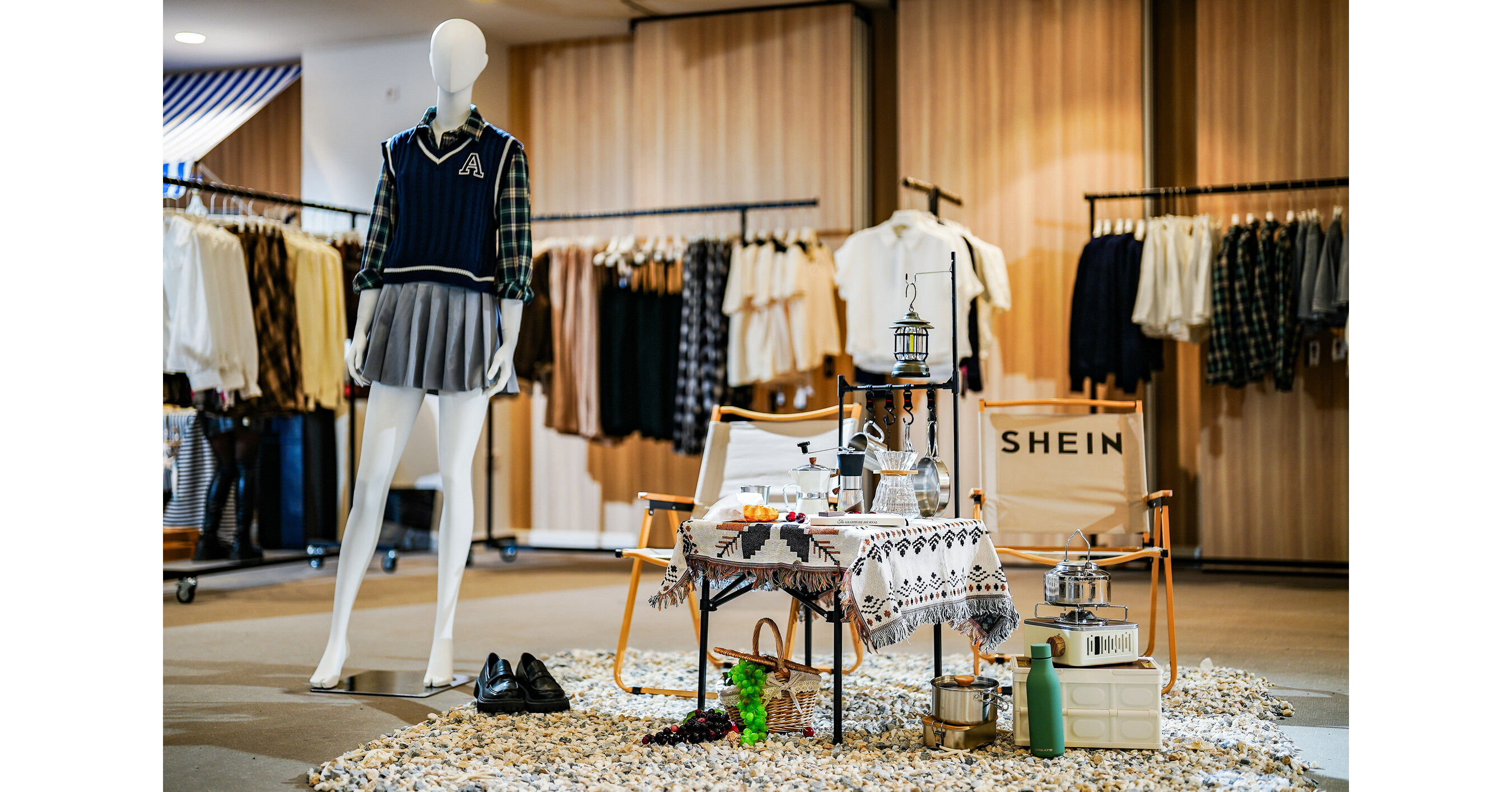 "OSEZ LA DIFFERENCE !" : SHEIN OUVRE LES PORTES DE SON POP-UP STORE ...