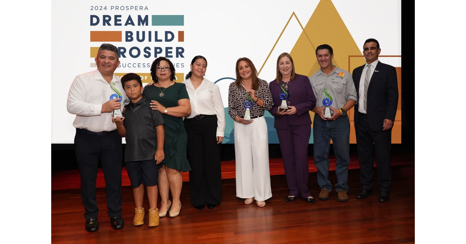 Prospera Celebrates Excellence in Hispanic-Owned Businesses
