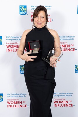 Kelly Hoey of HIEC Honoured with National Award for Social Impact at ...