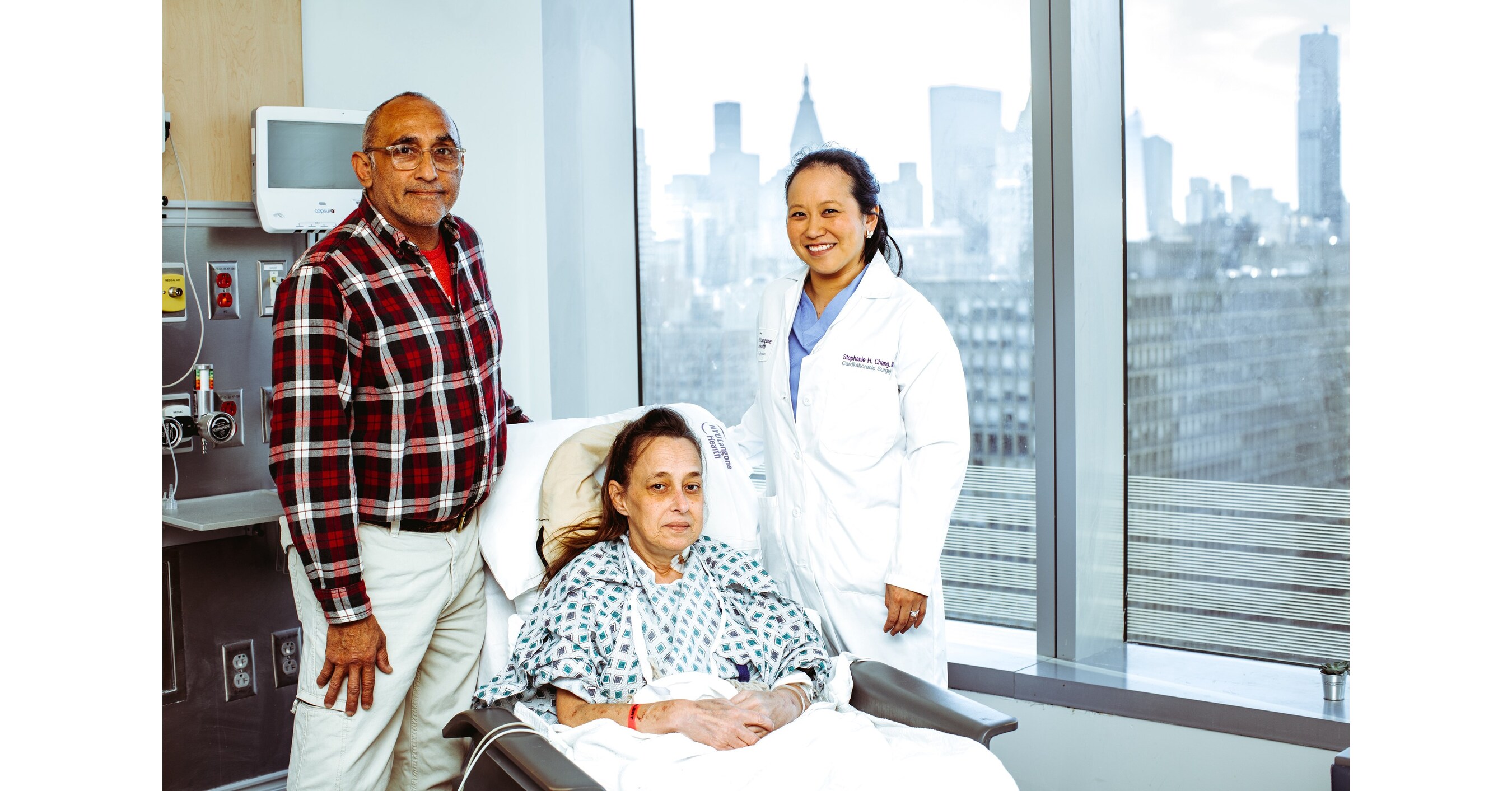 NYU Langone Performs World's First Fully Robotic Double Lung Transplant